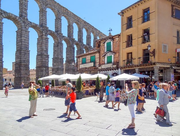 Things to Do in Segovia, Spain’s Treasure / NeverStopTraveling